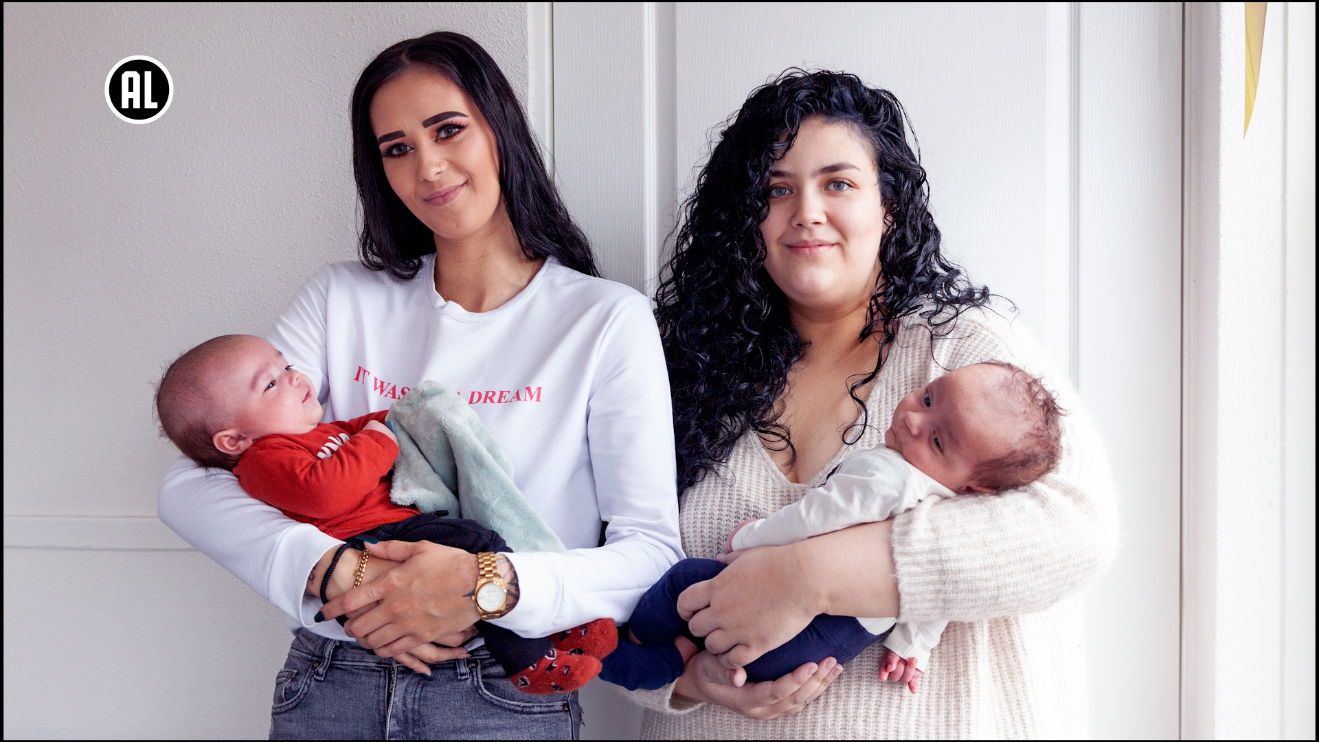 Vier Handen Op Eén Buik - BNNVARA