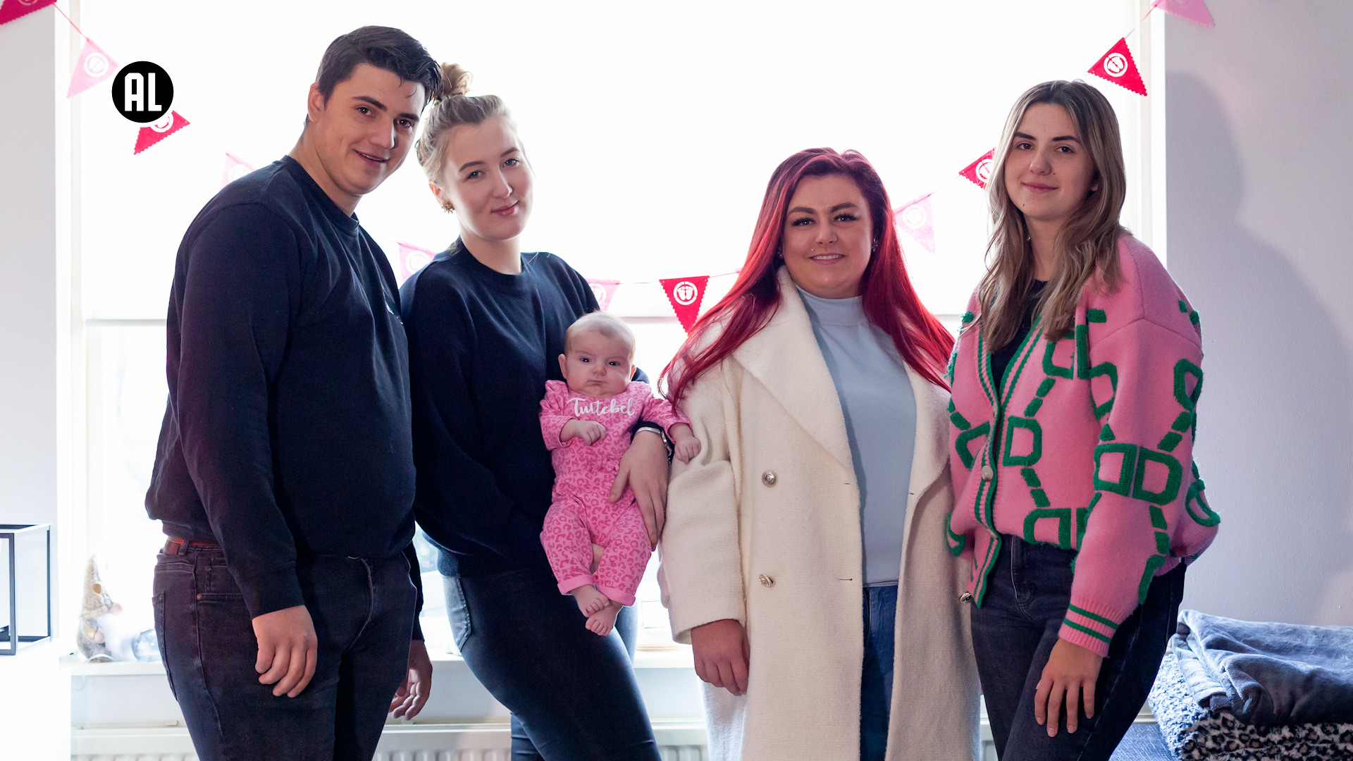 Vier Handen Op Eén Buik - BNNVARA